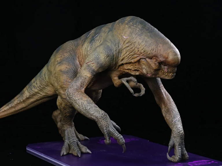 Jurassic World: Rebirth Dino Dream Distortus Rex 1/30 Scale Statue