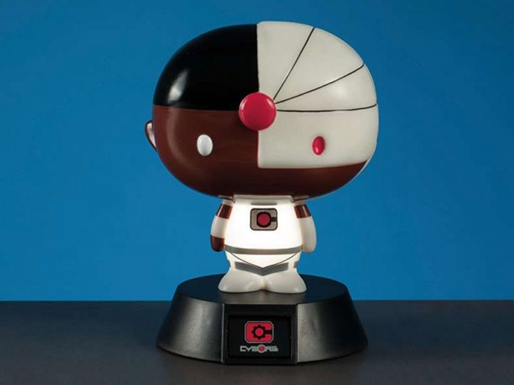 DC Comics #011 Cyborg ICONS Collectible Light