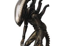 MAFEX No. 084 Alien Big Chap Figure | BigBadToyStore