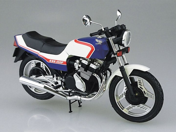 Honda '81 NC07 CBX400F (Pearl Candy Blue & Pearl Shell White) 1/12 ...